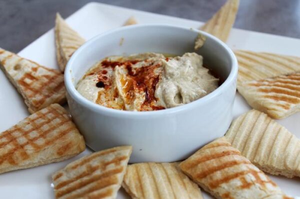 Hummus de la Casa con Pan Pita – Honoré